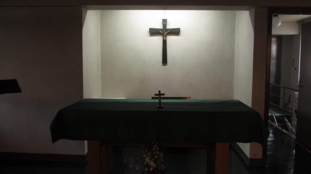 聖堂のご案内 – Catholic Meguro Church